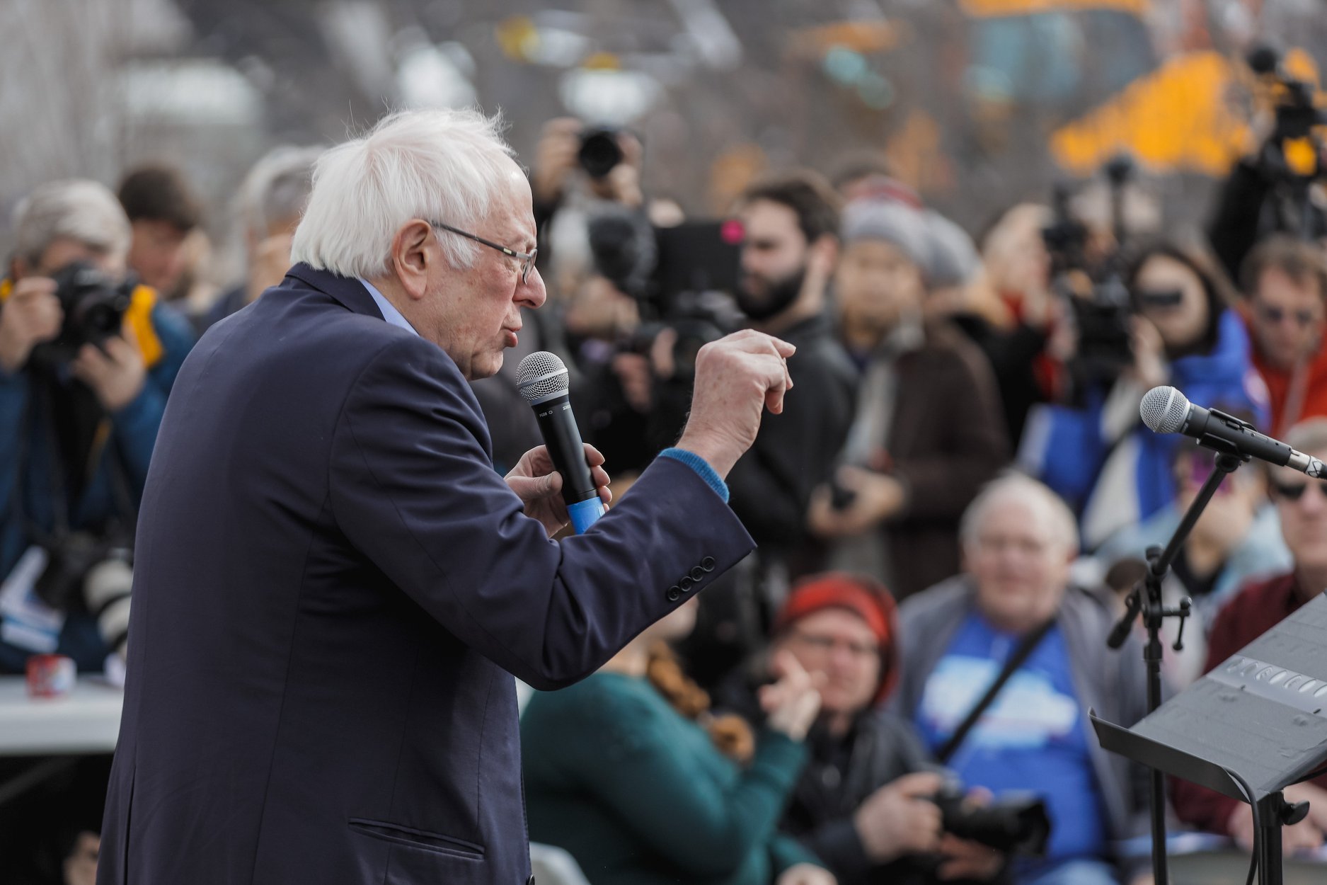 Sanders returns to California for campaign rally