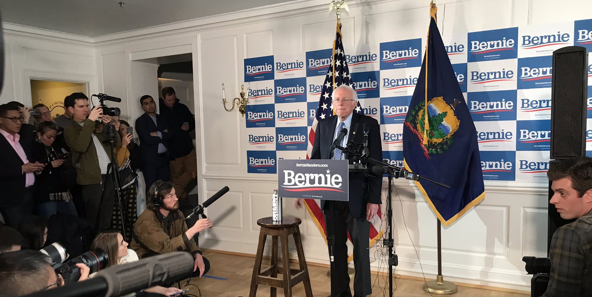 Sanders delivers update from campaign headquarters